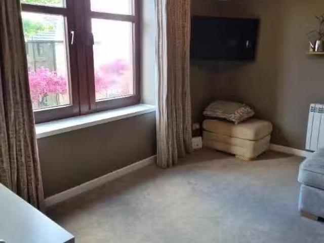 New 2 BR Property to rent in Abbotsford Place, West End, Dunde.