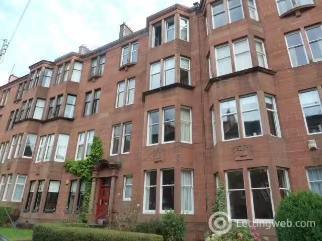 Cheap 2 BR Property to rent in Airlie Street no 60 flat 3/1