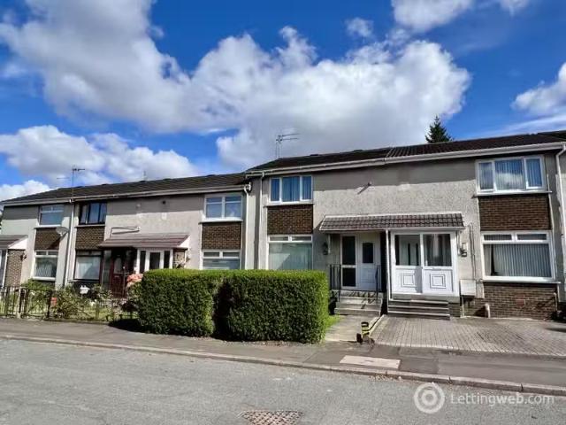 Cheap 2 BR Property to rent in Almond Road