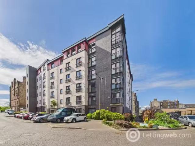 Rental! 2 BR Property to rent in Ashley Place, Bonnington, Edi.