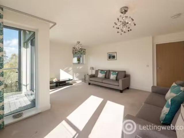 Rental! 2 BR Property to rent in Burnbrae Park, Edinburgh, EH12