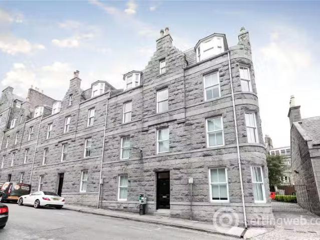 Deal! 2 BR Property to rent in Gilcomston Park, Aberdeen, Aber.