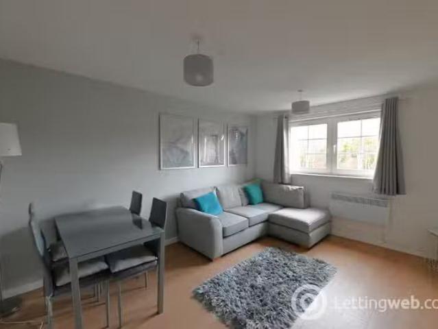 Just in! 2 BR Property to rent in Grandfield, Trinity, Edinbur.