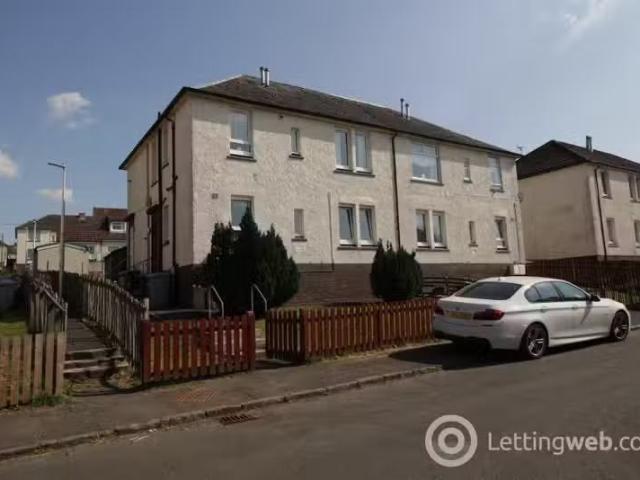 Rental! 2 BR Property to rent in Douglas Drive, Ashgill, South.