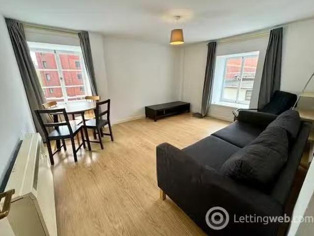 Unique 2 BR Property to rent in Kingswark Court