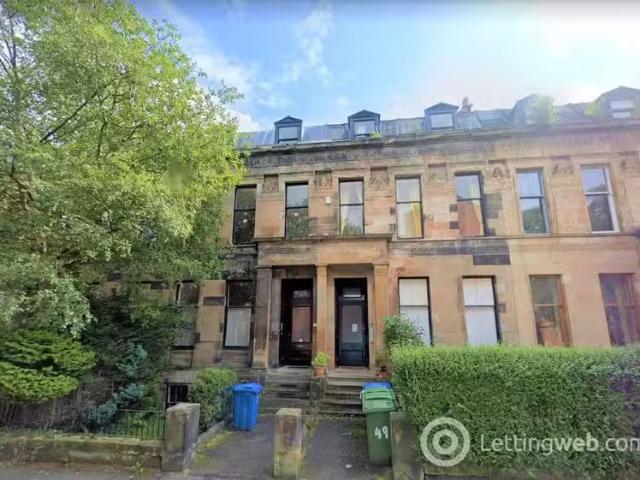 Cheap 2 BR Property to rent in Oakfield Avenue, Hillhead, Glas.