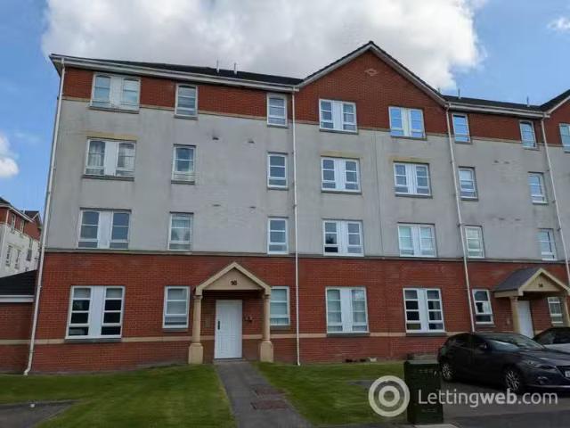 Nice 2 BR Property to rent in Old Castle Gardens, Glasgow, G44