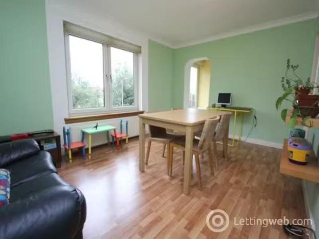 Charming 2 BR Property to rent in Langton Road, Edinburgh, EH9