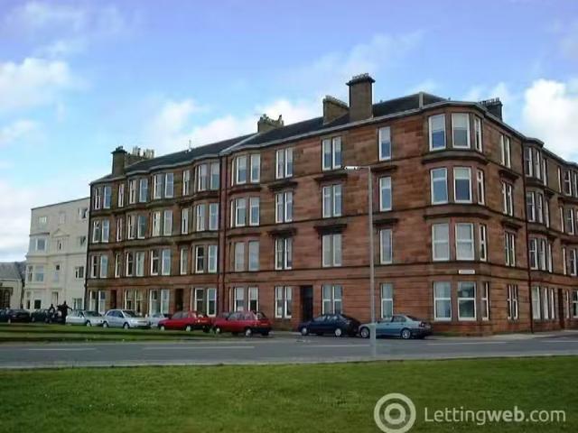 Charming 2 BR Property to rent in Sandringham, 37 Bath St, Lar.