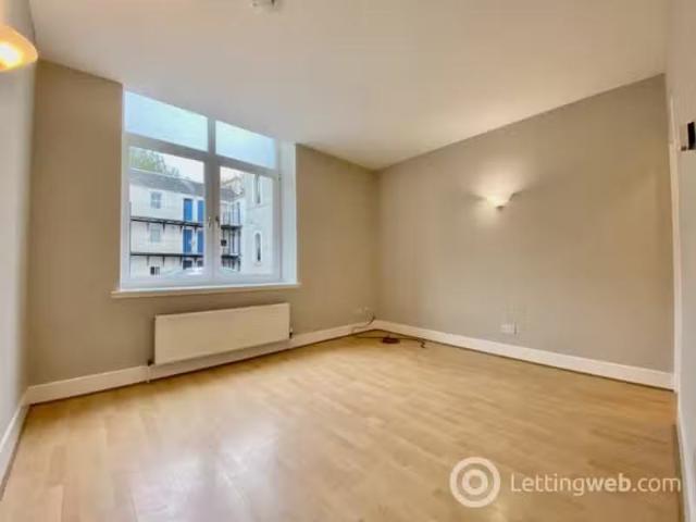 Just in! 2 BR Property to rent in Patriothall, Stockbridge, Ed.