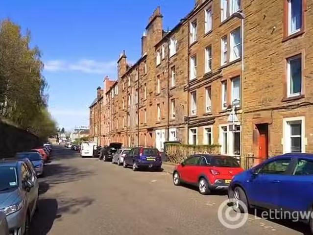 Unique 2 BR Property to rent in Wheatfield Road, Gorgie, Edinb.