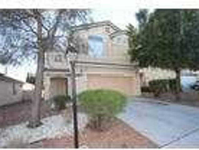 Charming 2 Story 3 Bed 2 Bath in Spring Mountain Ranch Spacious Loft Gorgeous