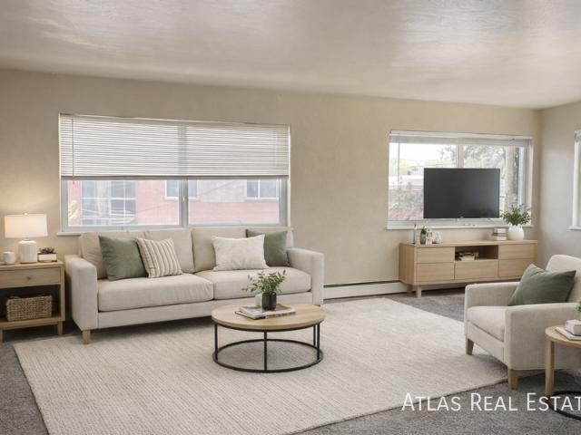 1 MONTH FREE RENT! Charming 2BR/1BA in Great Building Near Cherry Creek Mall!