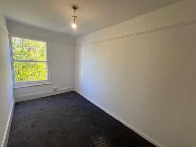 Rental! 3 BA House share for rent in person Road, Brighton, BN1