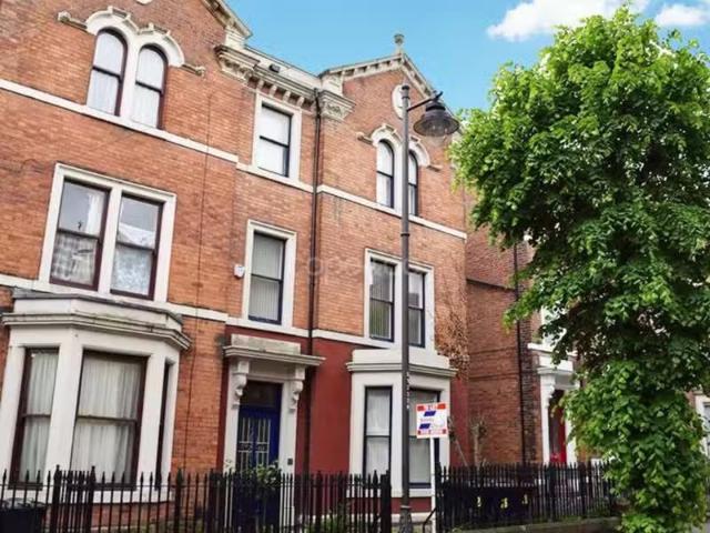 New 3 BA 1 bedroom semi detached house for rent in Room 7, Har.