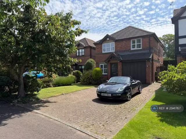 New 3 BA 4 bedroom detached house for rent in Cheviot Avenue.