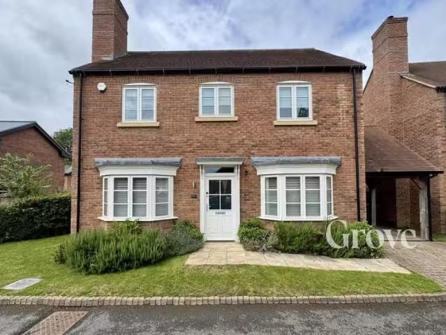 Nice 3 BA 4 bedroom detached house for rent in Shottery Green.