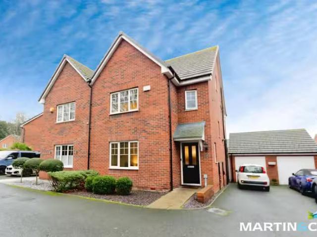 New 3 BA 4 bedroom semi detached house for rent in Gate Lane.