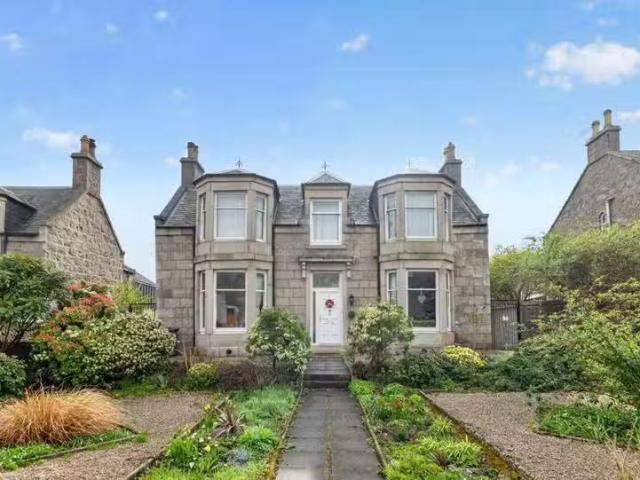 Unique 3 BA 5 bedroom detached house for rent in 12 Salisbury.