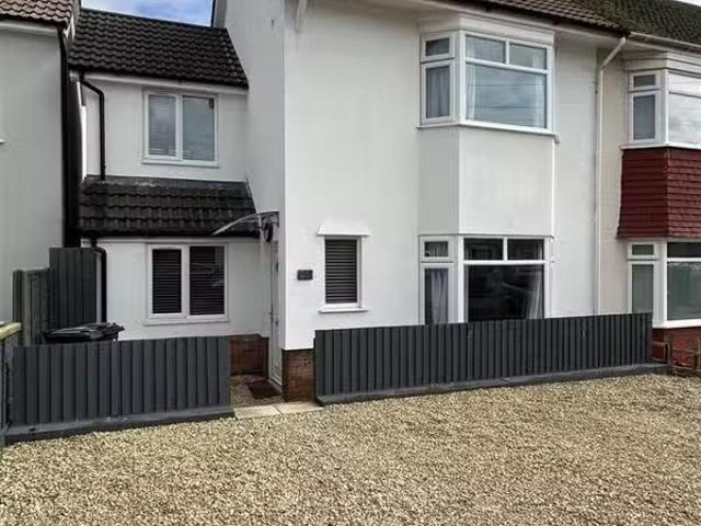 Unique 3 BA 7 bedroom house share for rent in Bridgman Grove.