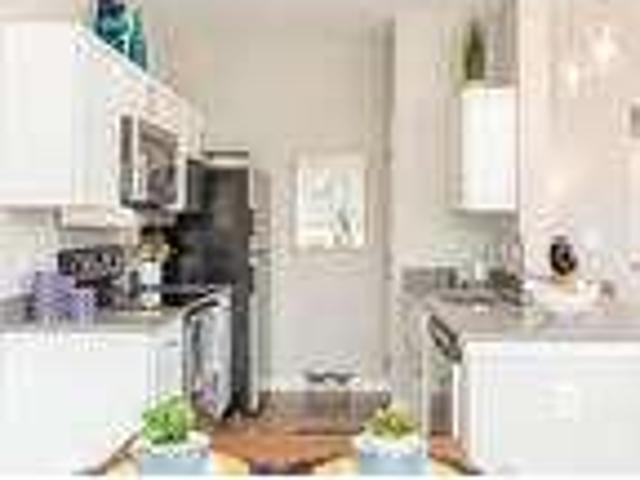 Charming 3 BD 3 BA