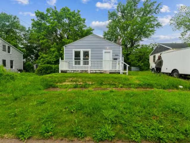 CHARMING 3 BED 1 BATH 5421 Janet Ave