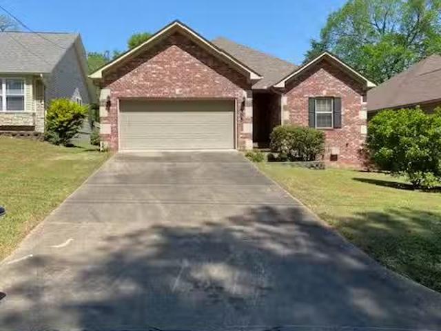Charming 3 Bed, 2 Bath Home in Hot Springs National Park Ava.