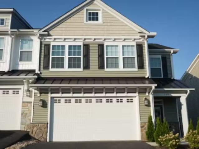 Charming 3 Bed 2.5 Bath Home in Waynesboro, VA Available 12/.