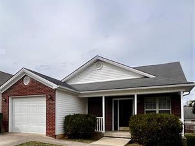 Charming 3 Bed Oasis in Lexington: Spacious 1253 Sq Ft Home on Hugging Bear Drive with 2 Full Baths!