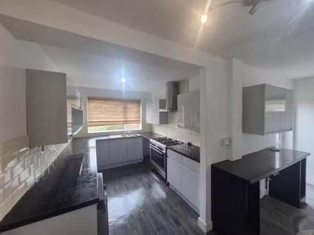 New 3 bed property to rent in Liverpool Road South, L31, Liver.