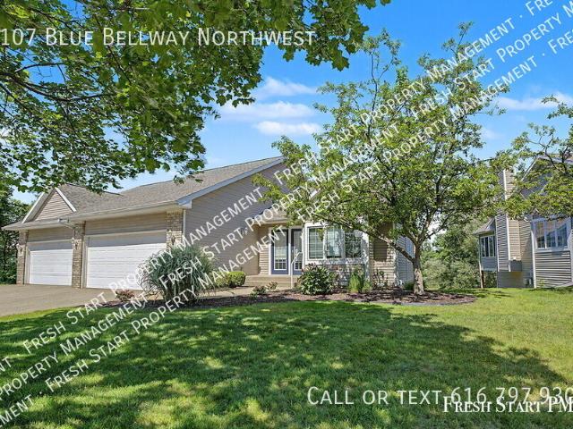Charming 3 Bedroom Condo Oasis with 2.5 Baths at 2107 Blue Bellway NW, Grand Rapids!