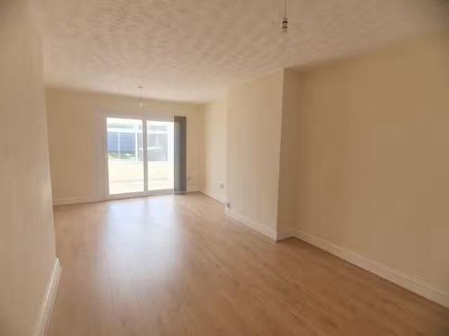 Deal! 3 bedroom house for rent in Edison Grove, Quinton., B32