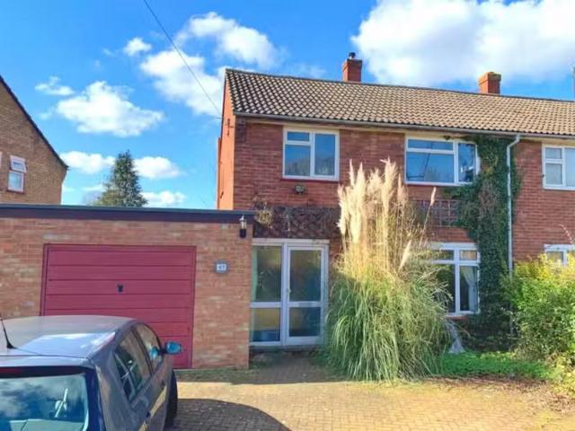 Cozy 3 bedroom house for rent in Long Reach Road, Chesterton.