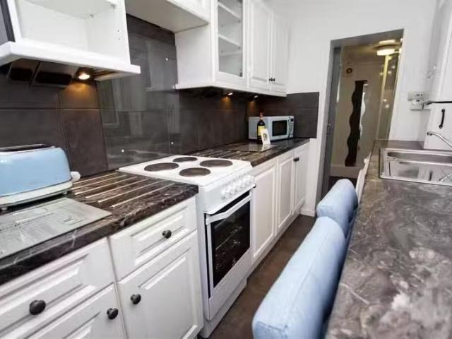 Cozy 3 bedroom house for rent in Winnie Road, Birmingham, West.