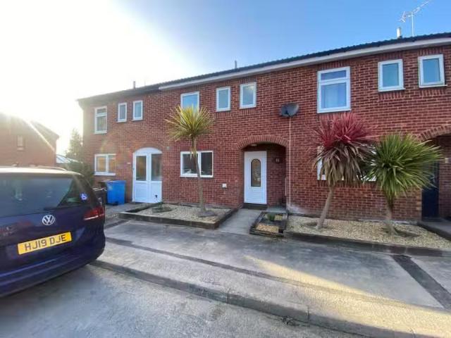 Deal! 3 bedroom house for rent in Thorncombe Close, Canford He.
