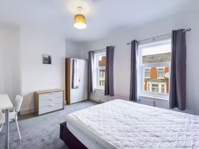 Charming 3 bedroom House to rent, Euston Road, Far Cotton, NN4.