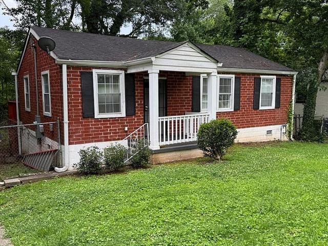 Charming 3 Bedroom Home with Modern Upgrades in Pr