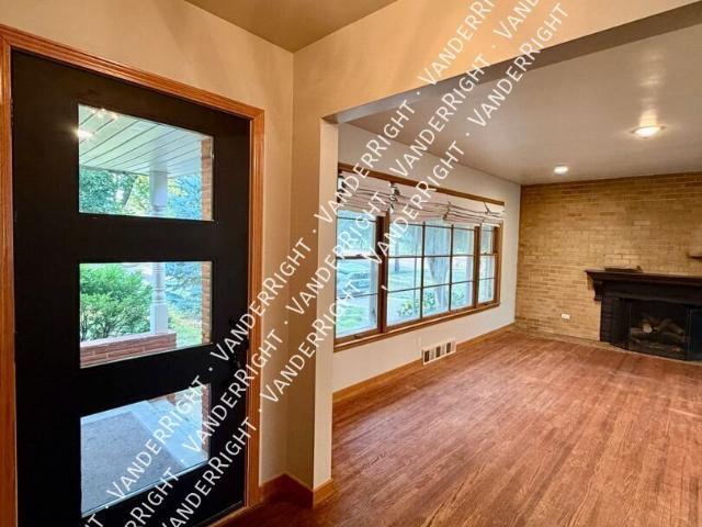Charming 3 Bedroom Home with Hardwood Floors, Fenced Yard & Garage