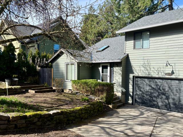 Charming 3 Bedroom Home in Quiet SW Portland – Perfectly Located Near Barber Blvd!