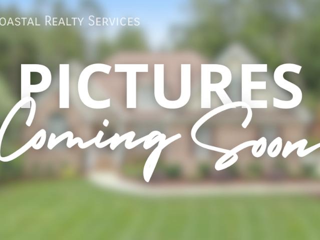 Charming 3 Bedroom Oasis with 2 Baths in the Heart of Fort Walton Beach!