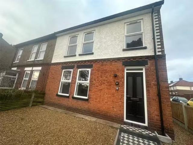 Rental! 3 bedroom Semi Detached House to rent, Church Road, Go.