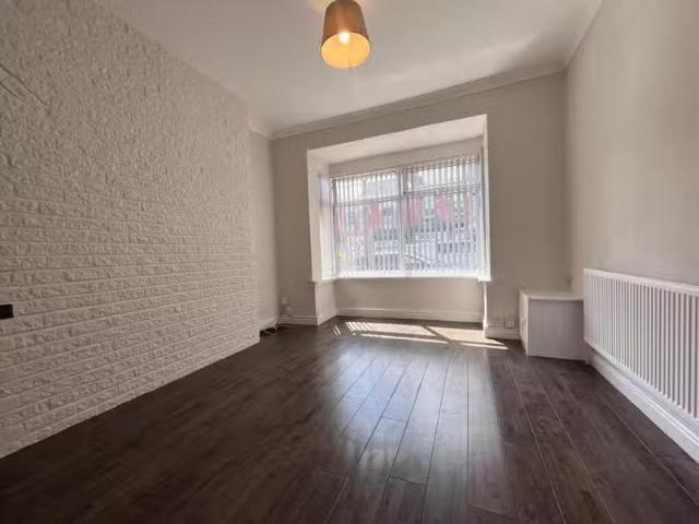 Unique 3 bedroom terraced house for rent in Florence Road, Abi.