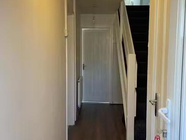Just in! 3 bedroom terraced house for rent in Highfield Lane.