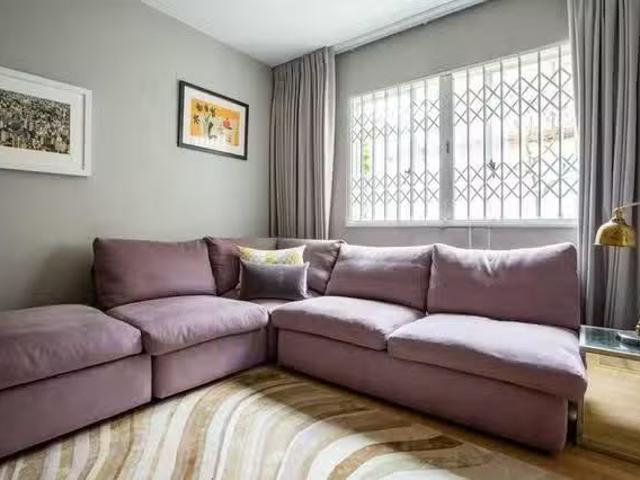 Cozy 3 BR Montagu Place