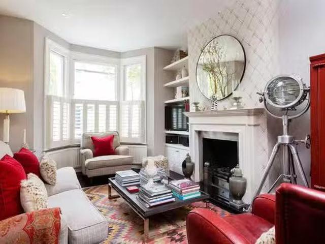 Just in! 3 BR Epple Road