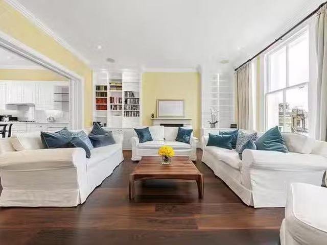 Just in! 3 BR Finborough Road