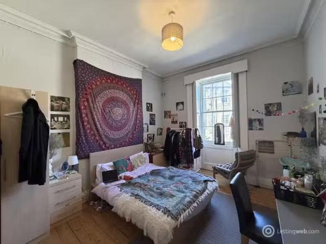 Cozy 3 BR Property to rent in 262 1f1 Morrison Street