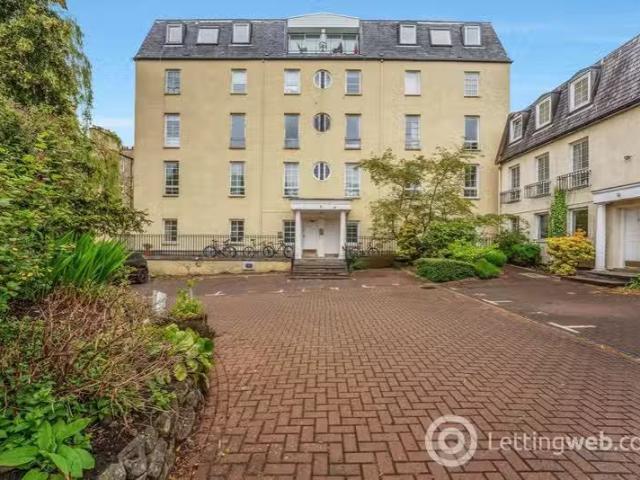 Charming 3 BR Property to rent in James Square, Caledonian Cre.