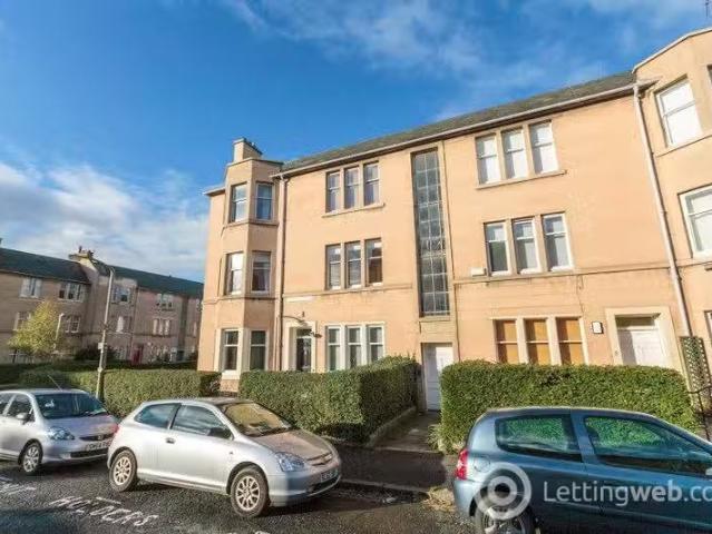 Deal! 3 BR Property to rent in Learmonth Park, Edinburgh, EH4