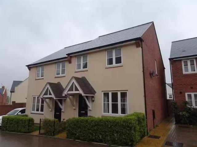 Cheap 3 BR Wellington